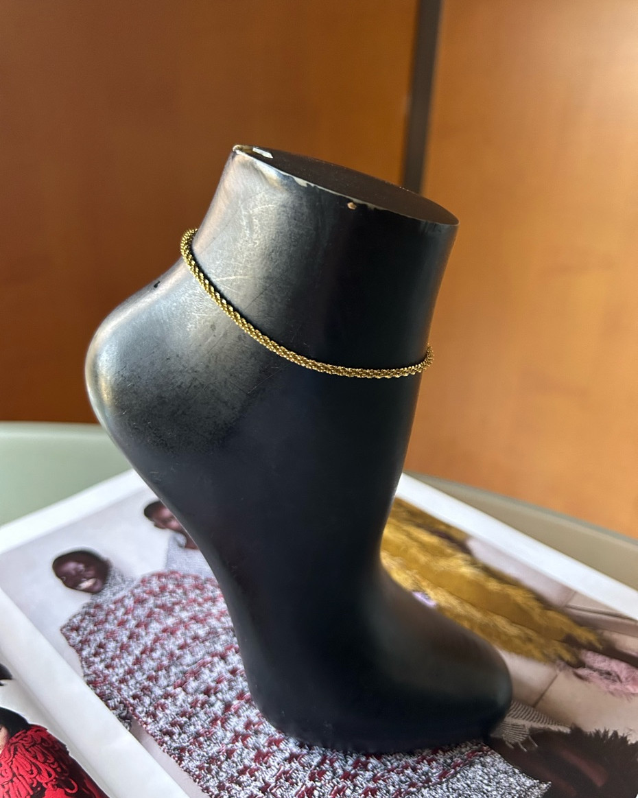 SHINY TWIST ANKLET | NOFA COLLECTIONS. ONLINE FASHION ACCESSORIES STORE -- Powered by Bumpa!